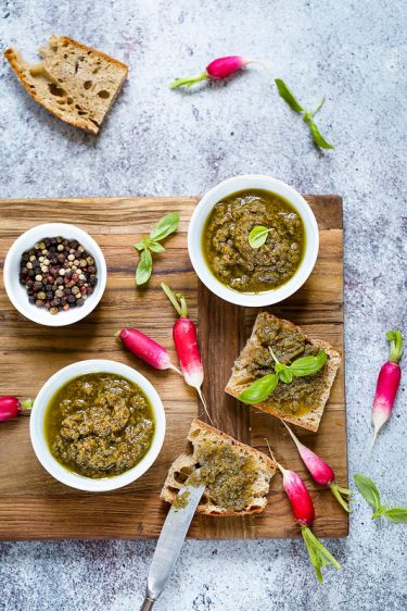 Anchoïade - Recette provençale - Un déjeuner de soleil