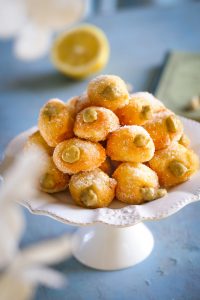 Castagnole (beignets) farcies à la crème de pistaches - Recette ...