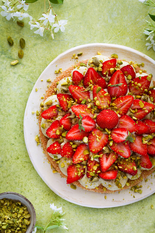 Gâteau à la ricotta, pistache et fraises - Dessert sans gluten facile ...